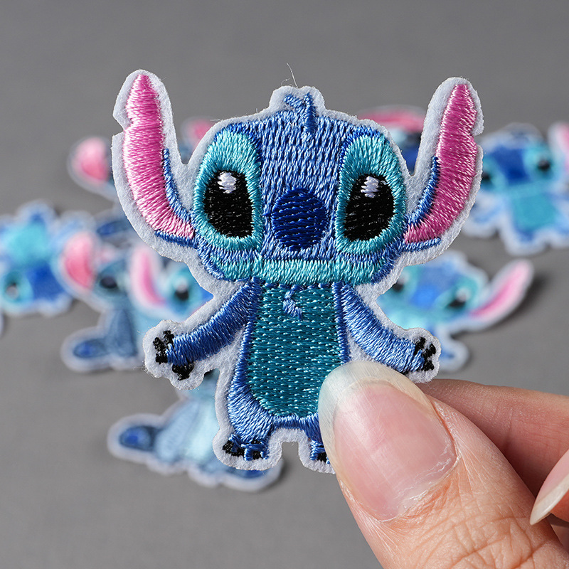 Lovely cartoon character iron-on embroidery patches